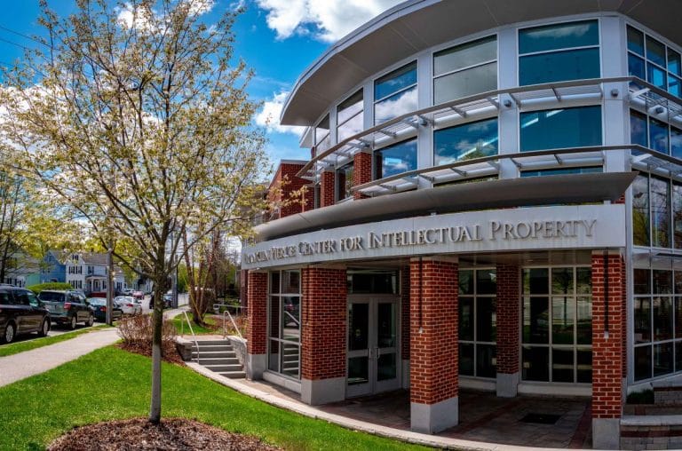 The Best New Hampshire Colleges - Successful Student